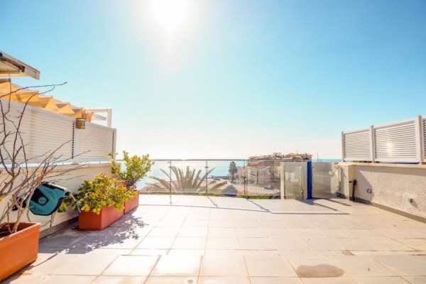 Hello Homes Sitges | Real Estate and Vacation Rentals